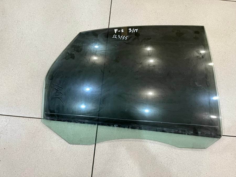 Стекло двери задней правой от Ford Focus 2 2008-2011