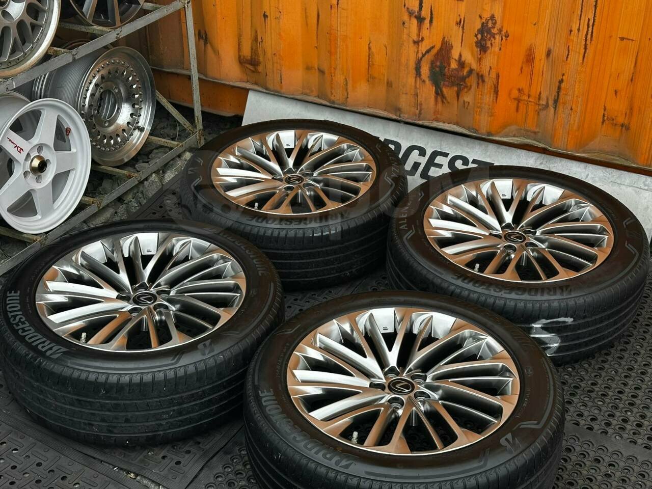 Диски автомобильные R20 Original Lexus Version Luxury RX300, RX450h , 20 Дюймов 5x114,3 (8J, ET30) 4 шт. Оригинальные диски Lexus RX