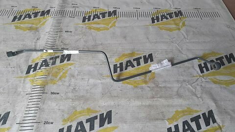 Трубка тормозная правая передняя 252913963 (передняя ось)