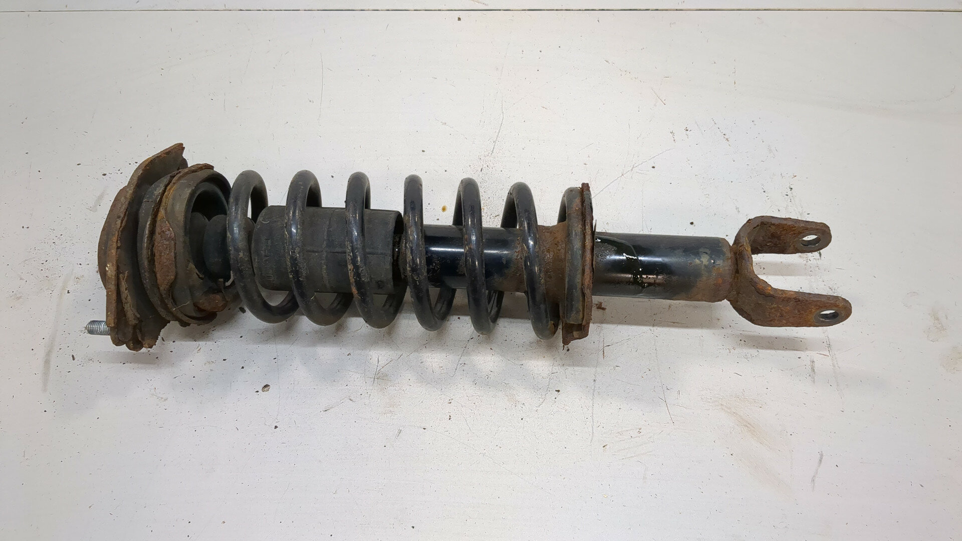 Амортизатор подвески левый задний Subaru Tribeca (B9) Б/У