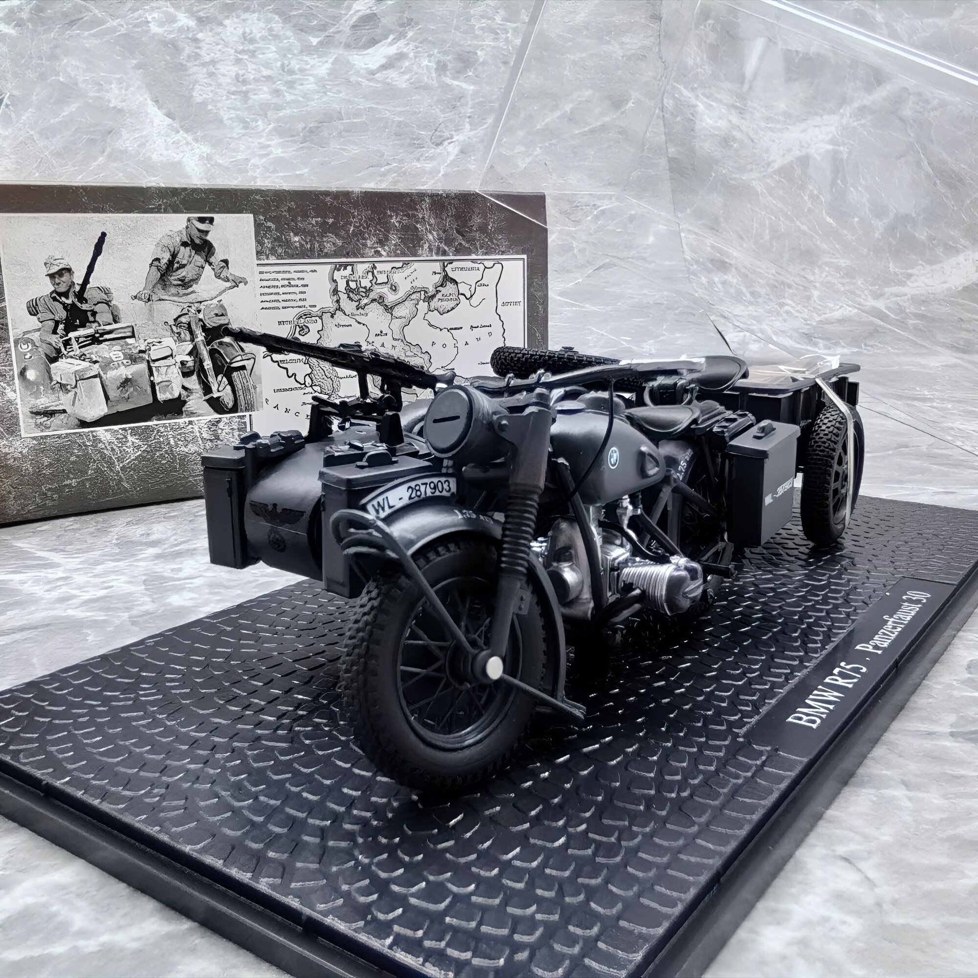 1/24 Немецкая модель трехколесного велосипеда BMW R75