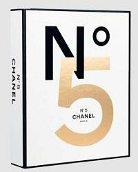 Книга "Chanel №5 : в 2 кн. : Анатомия мира ; Архитектура легенды"
