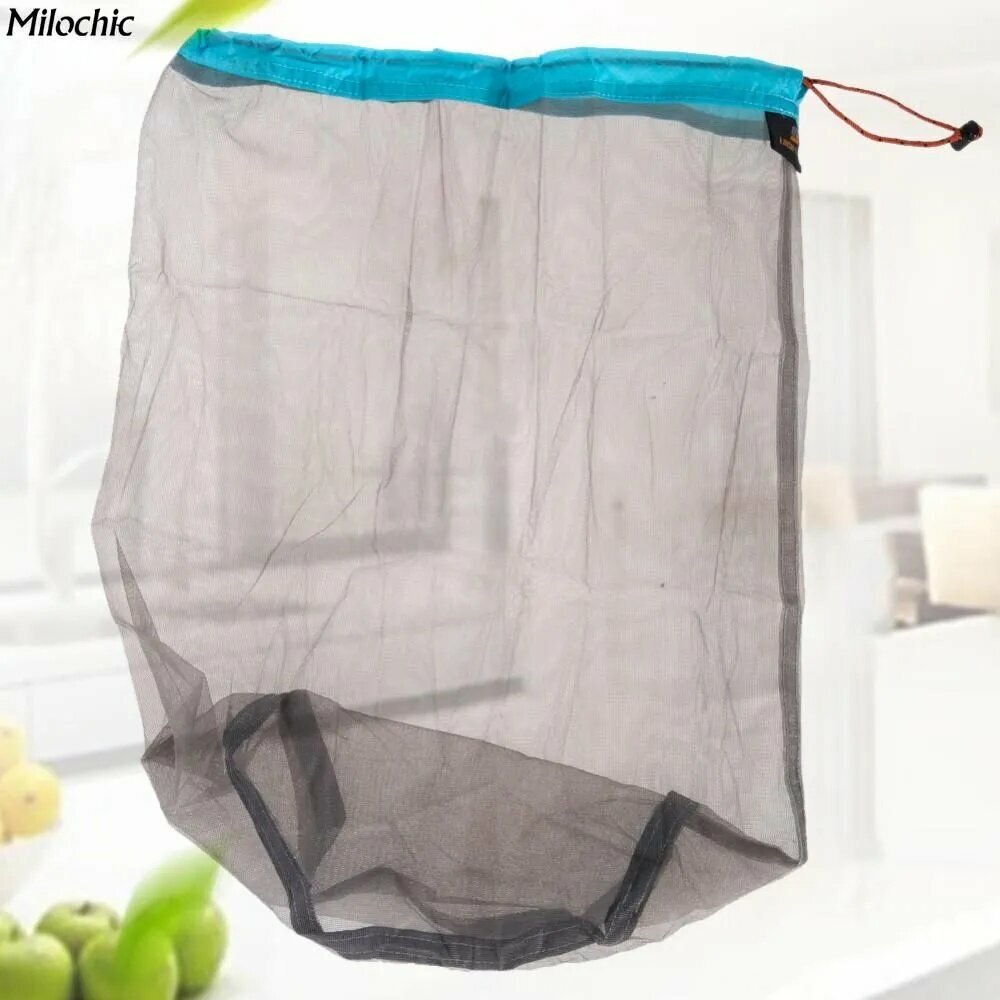 Контейнер для хранения вещей длина 48.5 см, ширина 23.5 см, высота 48.5 см.