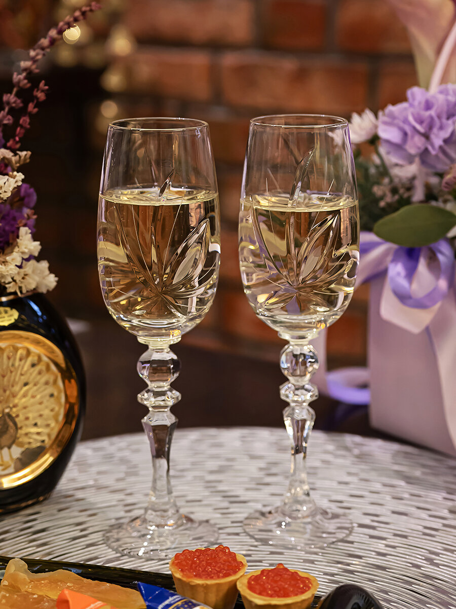 Набор хрустальных бокалов для вина, шампанского, объемом 210 мл. 2 шт. Неман