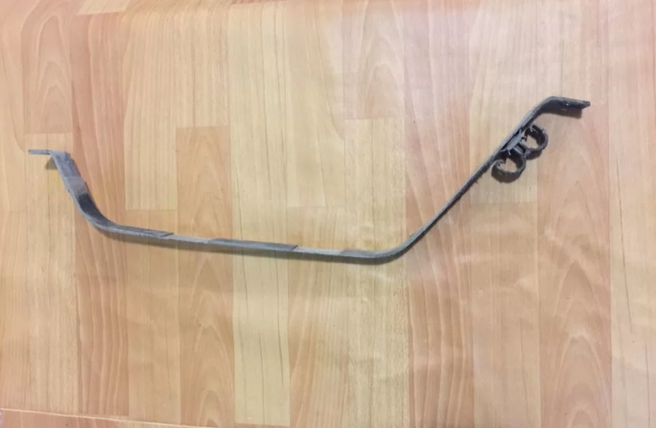 Hyundai solaris лента крепления бензобака левая, Б/У