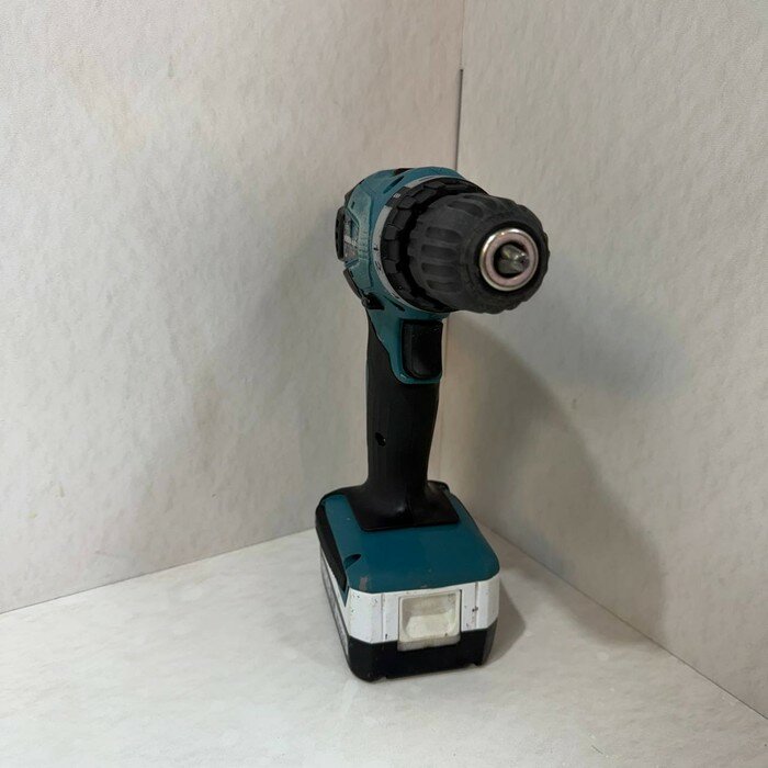 Шуруповерт Makita DF347D