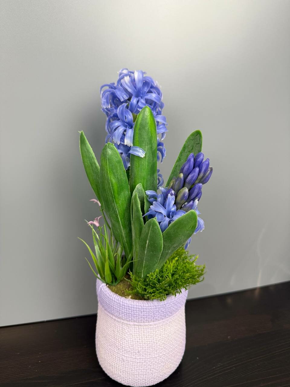 Букет весенний пасхальная композиция из искусственных цветов Гиацинты синие 30 см в кашпо №25