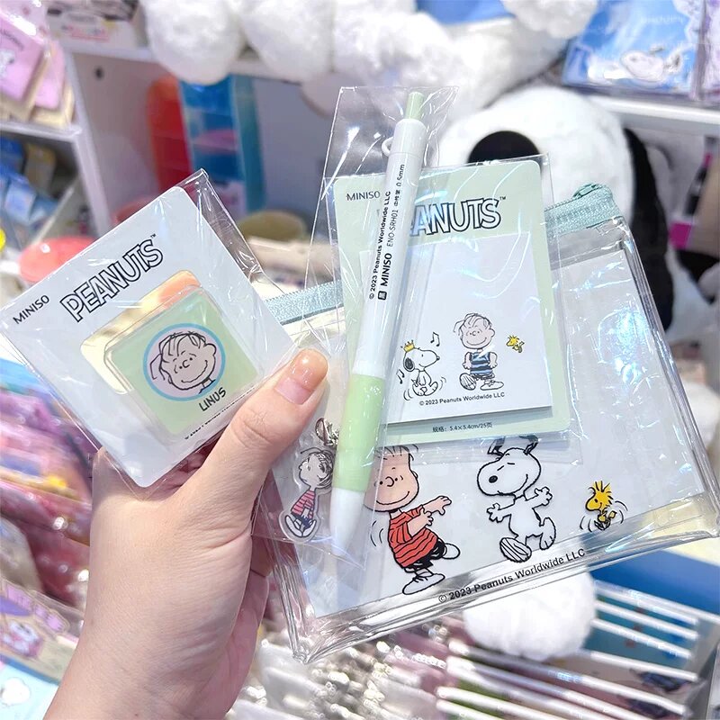 MINISO Снупи День рождения Зеленый Указанный Слепой Мешок - Набор канцелярии с ручками, блокнотами и наклейками