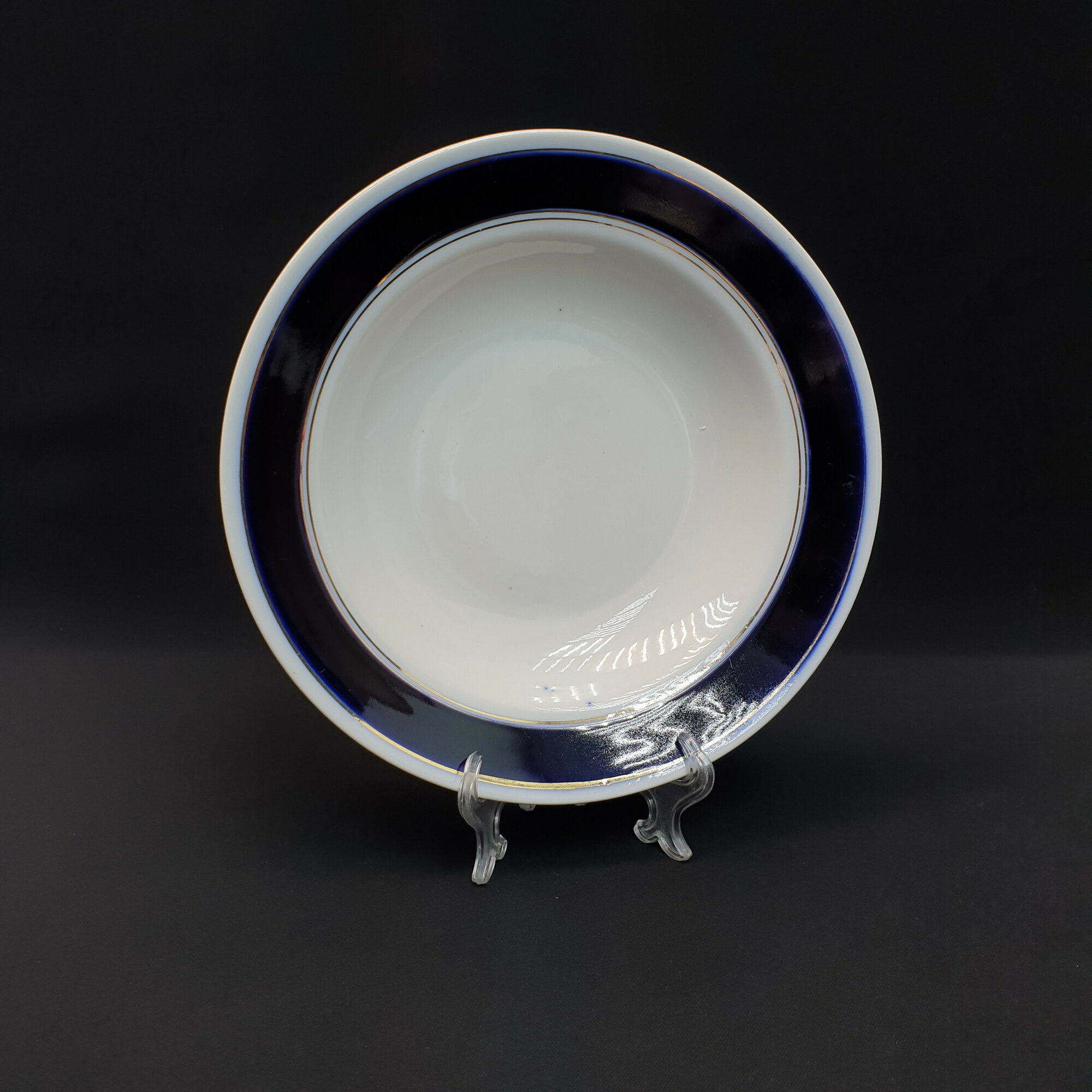 Винтажная суповая тарелка Пролетарий, фарфор кобальт золочение 235 мм, СССР