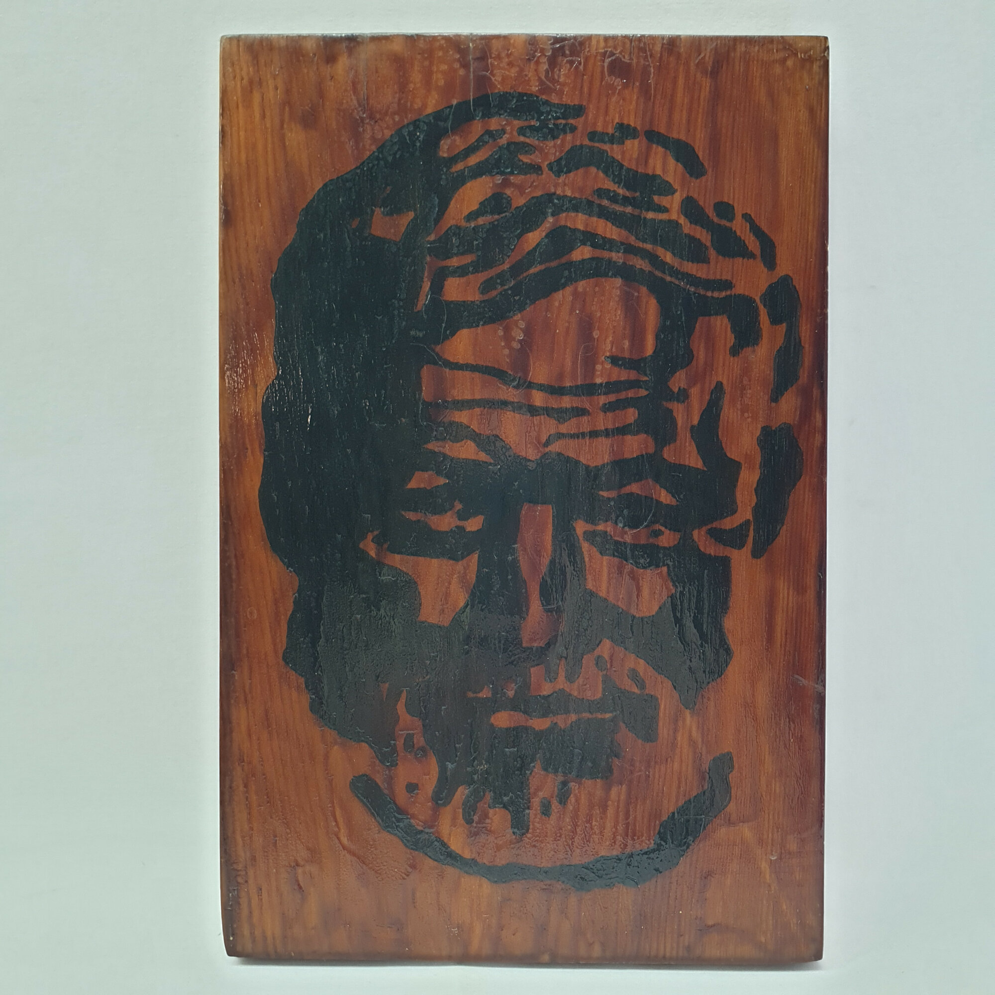 Винтажное панно настенное Эрнест Хименгуэль 19х30 см, дерево, СССР.