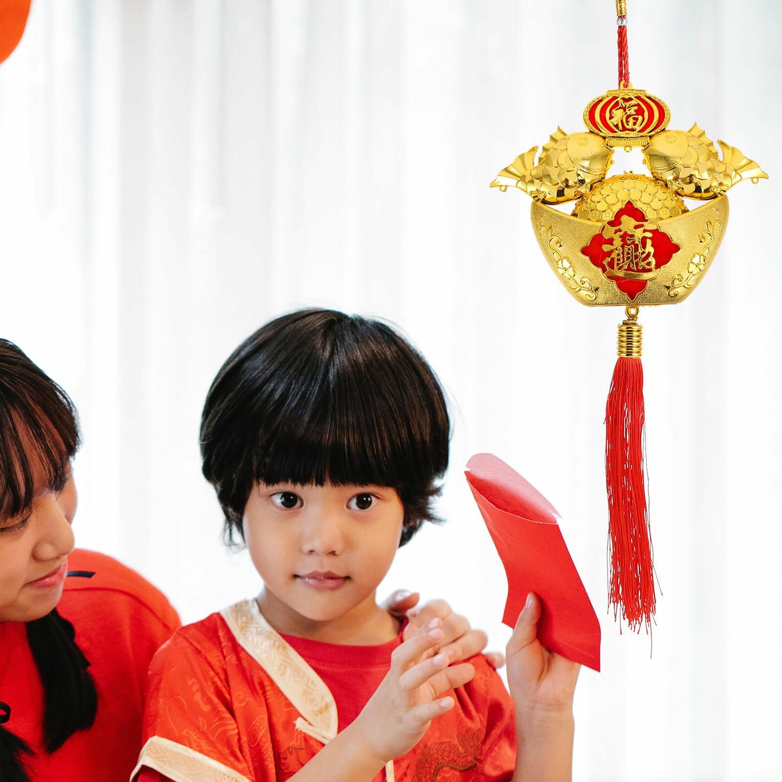 Золотая декоративная подвеска из металлизированного пластика с мотивом золотой рыбки для новогоднего декора