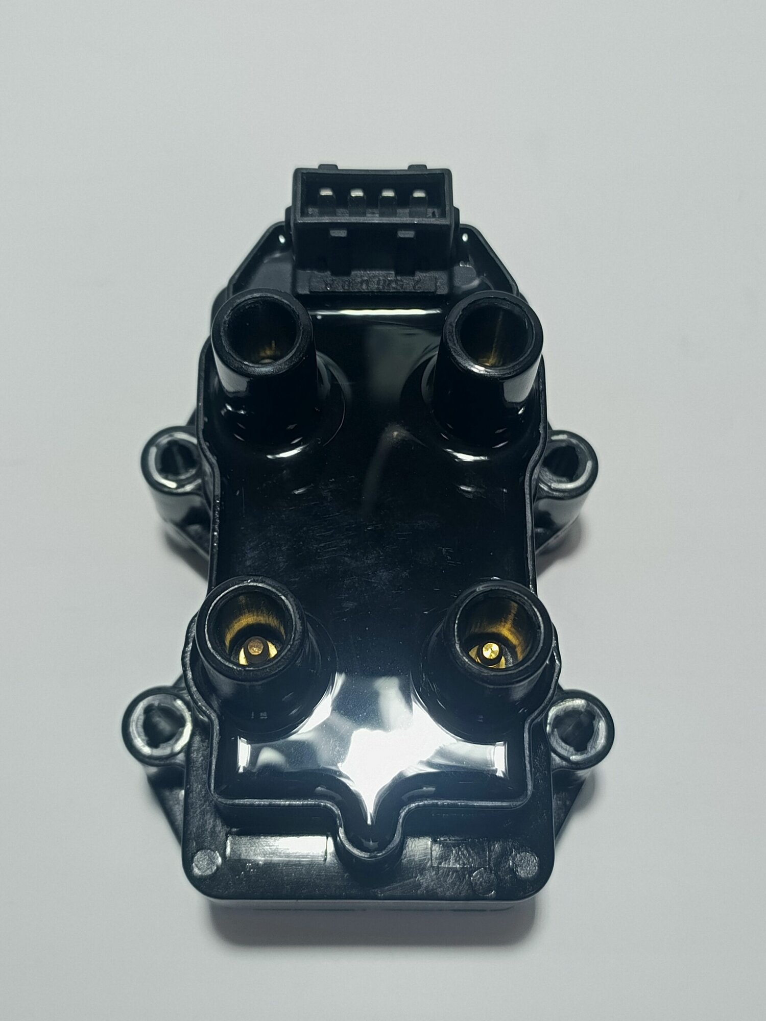 Катушка зажигания Chery Fora [1.6 16V 5MT седан]