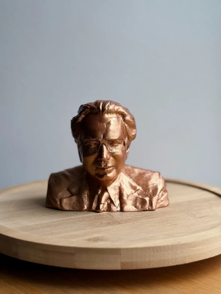 Статуэтка Виктор Франкл, 10 см, из гипса, ручная работа, в цвете — фото 1