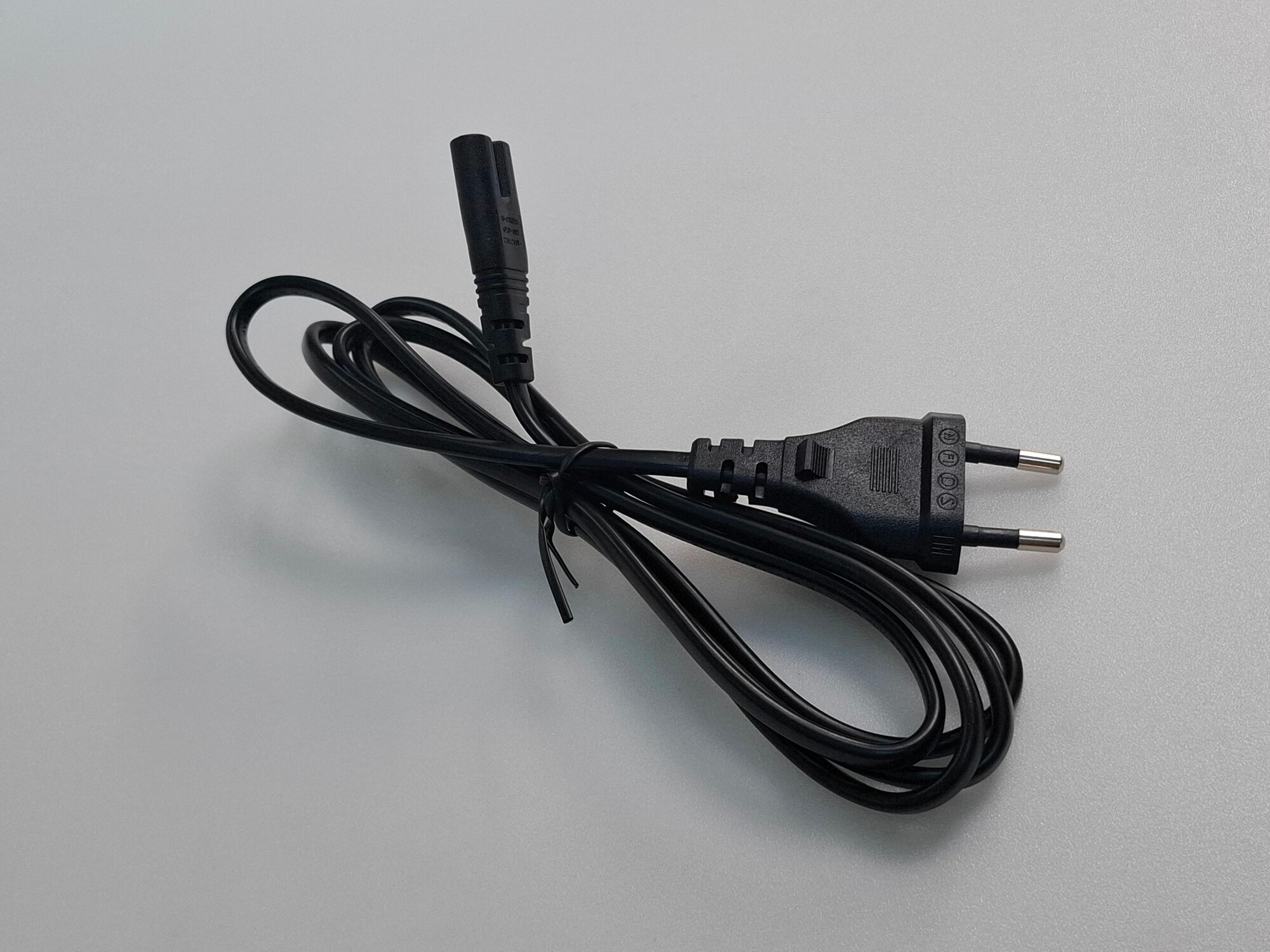 Кабель сетевой универсальный 220V, для телевизора Tuvio TD32HFBCV1 P: ST3151A07-2ver2.9