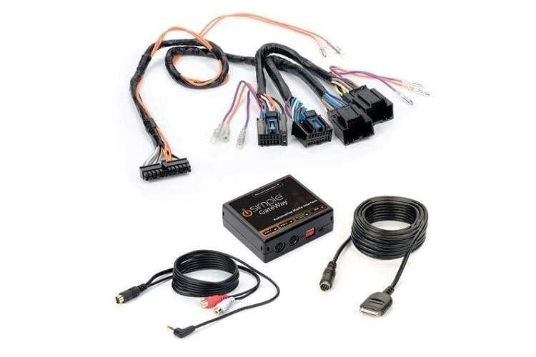Автомобильный iPhone/AUX адаптер - шлюз iSimple Gateway ISGM572 для Saturn с 11 битной шиной. Made in USA