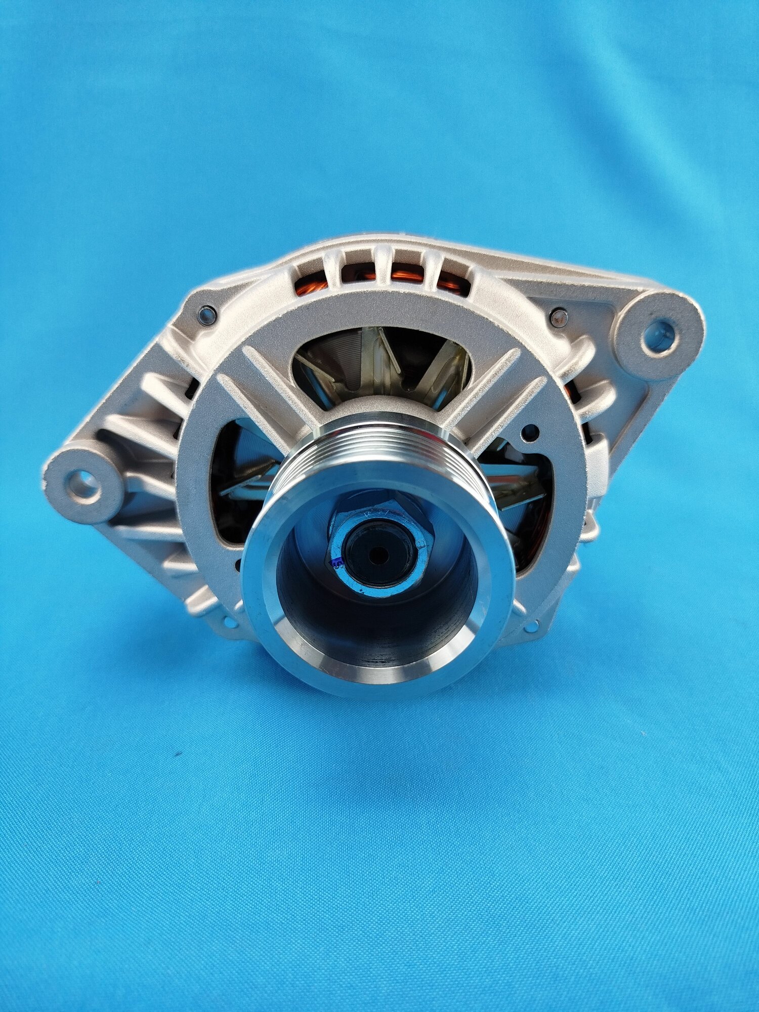 Генератор "прамо" для автомобилей Приора, Калина, Гранта, Datsun On-Do, Mi-Do (140А)