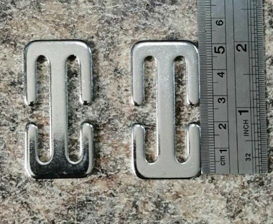 Пряжки металлические для автокресла 2 шт для крепления ремней и замка