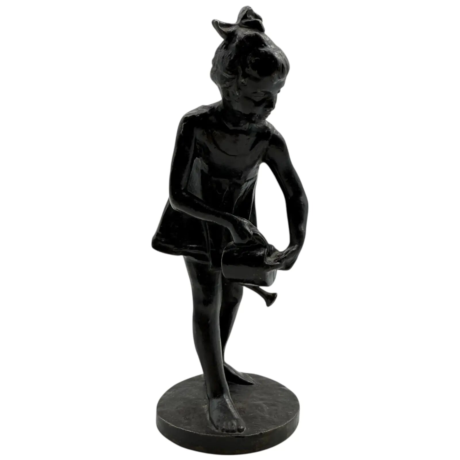 Чугунная статуэтка "Девочка с лейкой" 1981 г. Автор Г. П. Панов, Касли, СССР