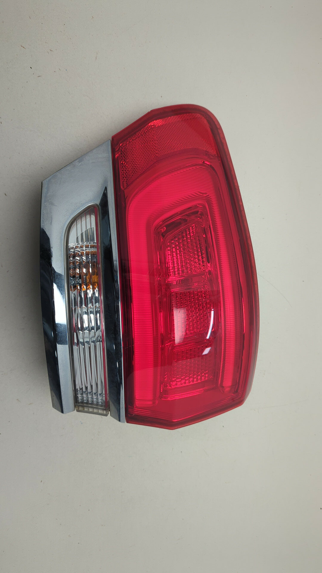 Фонарь (задний) левый Jeep Grand Cherokee Б/У