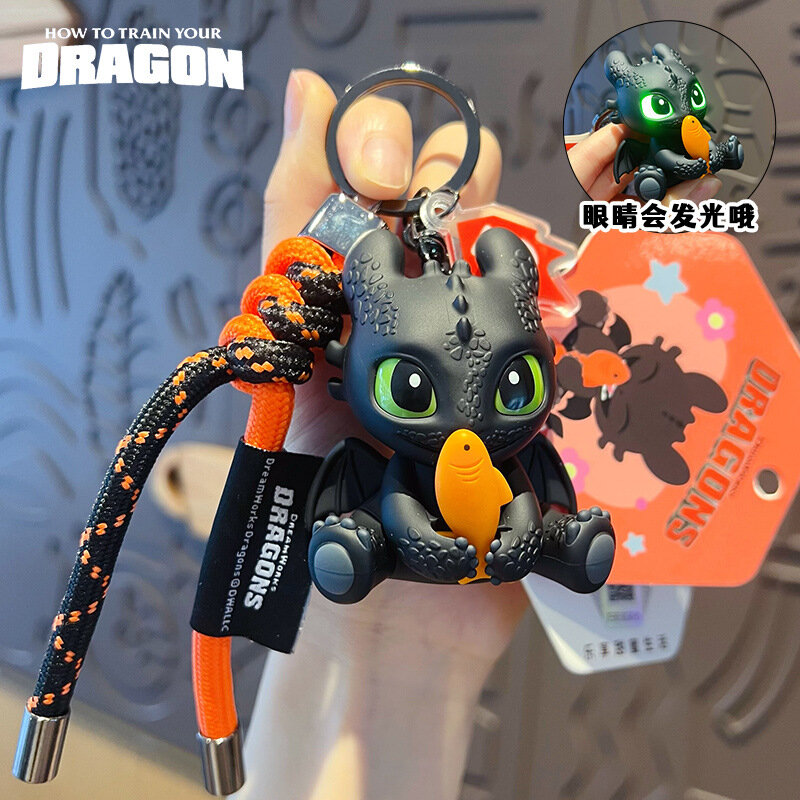 Как приручить дракона: светящийся и звуковой брелок, креативная фигурка беззубика для автомобиля и сумки