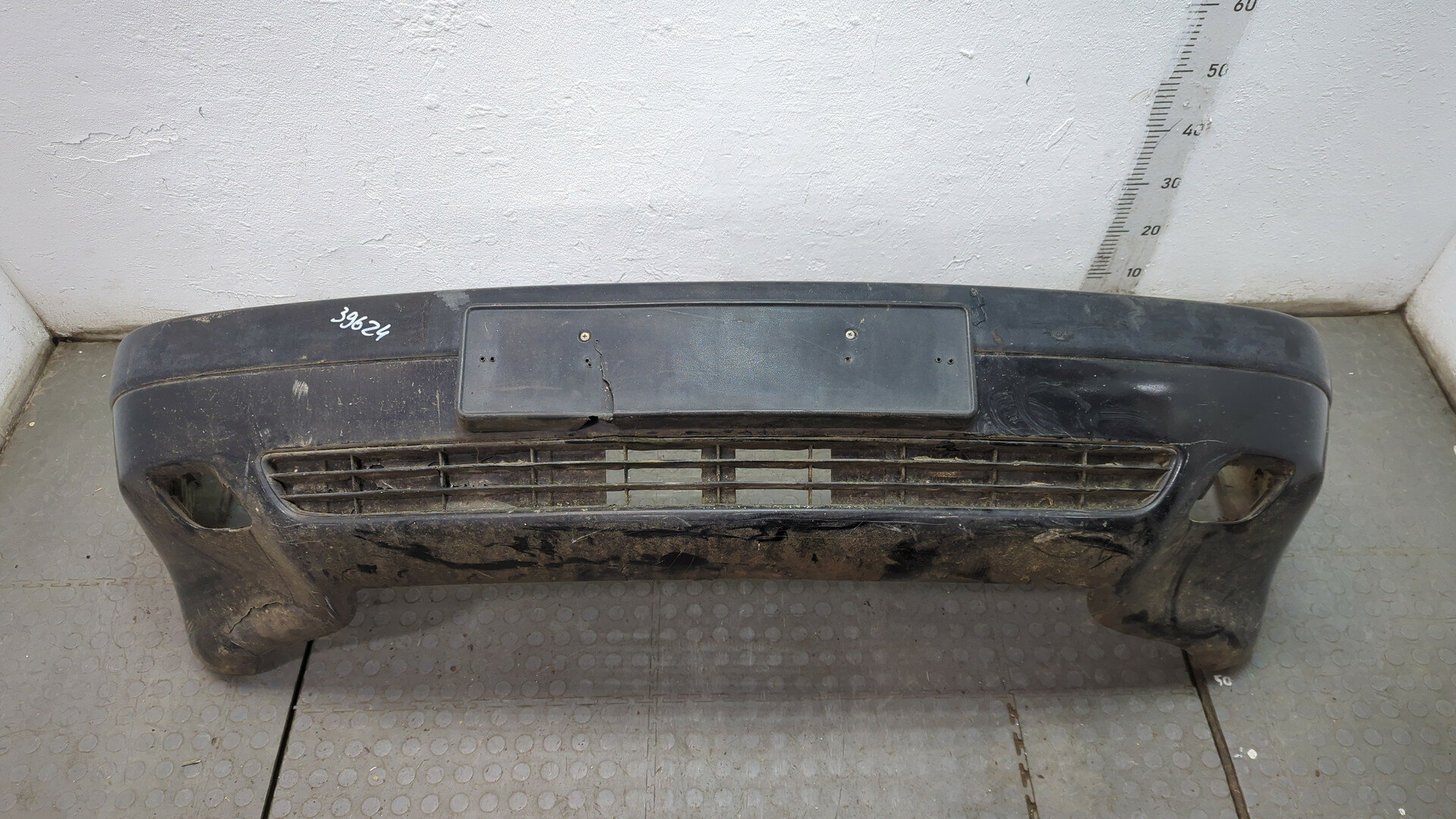 Бампер передний Audi 80 (B3) Б/У