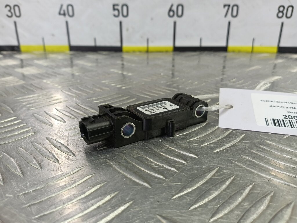 Датчик удара (AIR BAG) Б/У для SUZUKI Grand Vitara II (2005—2008) 3893065J30