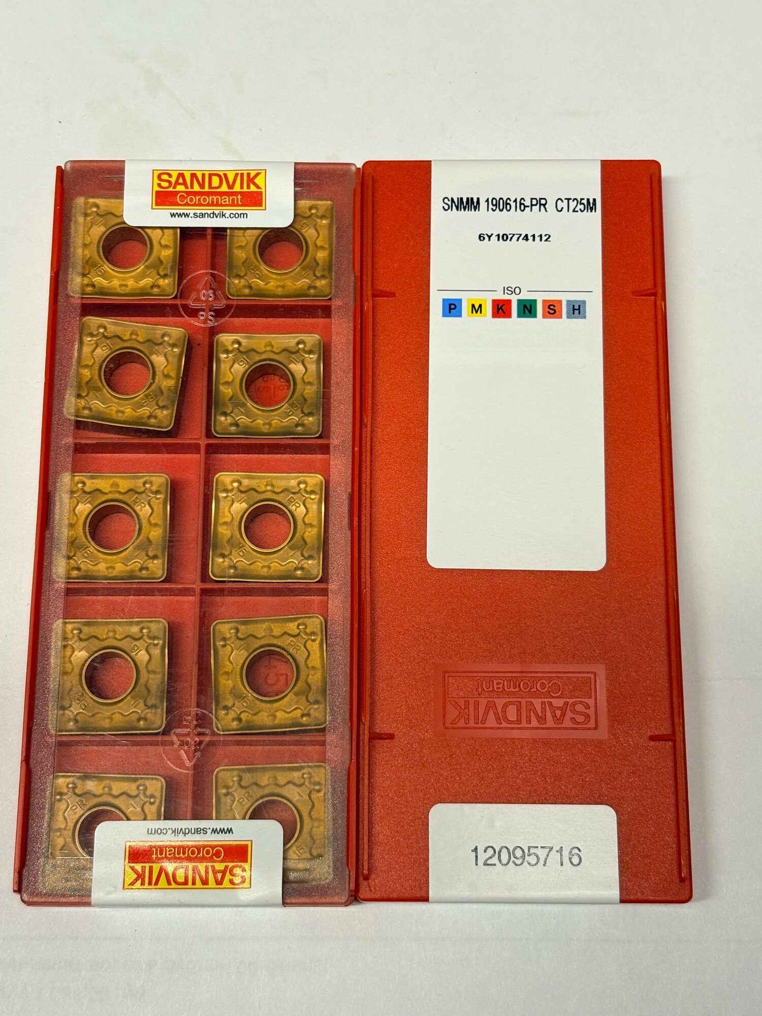 Пластина токарная SNMM 190616-PR  CT25M . SANDVIK