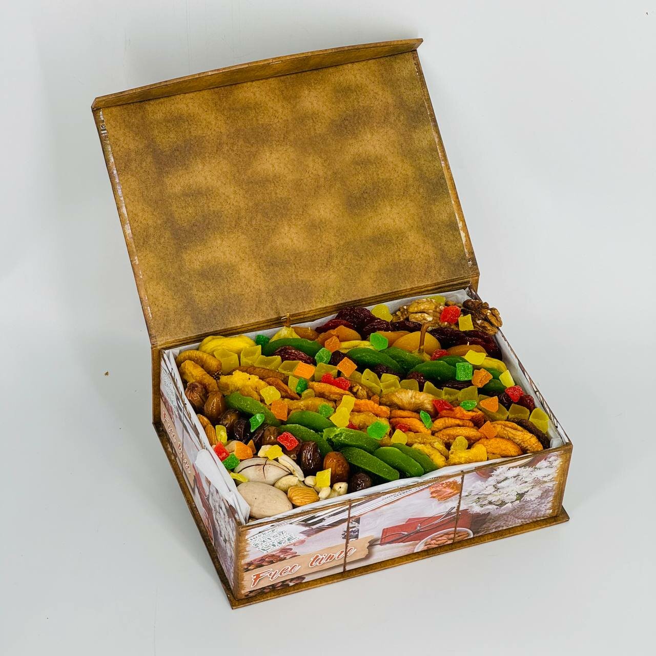 Коробка книга, подарочный набор орехов и сухофруктов