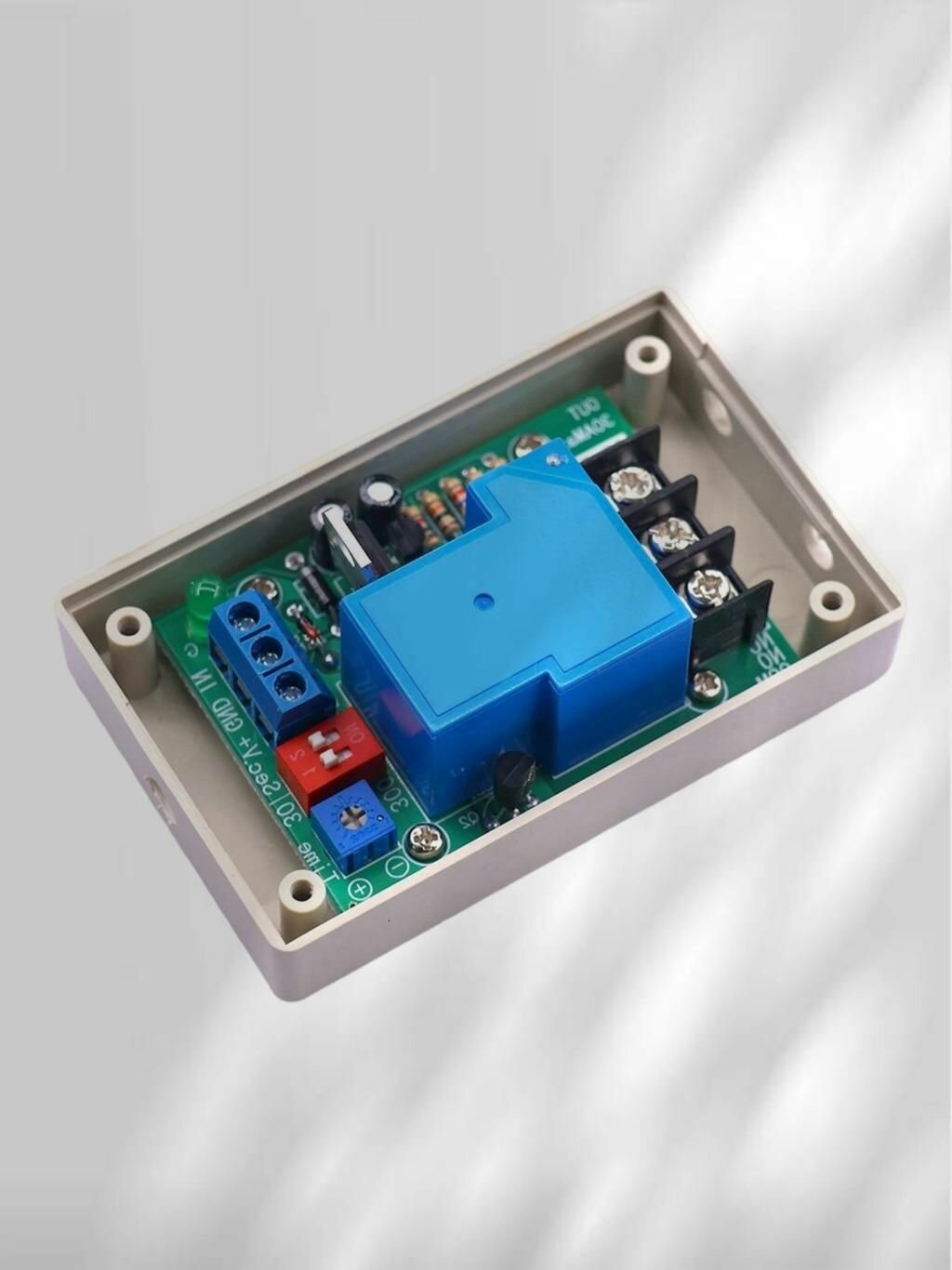 Таймер задержки 12В/24В 30А, 12V