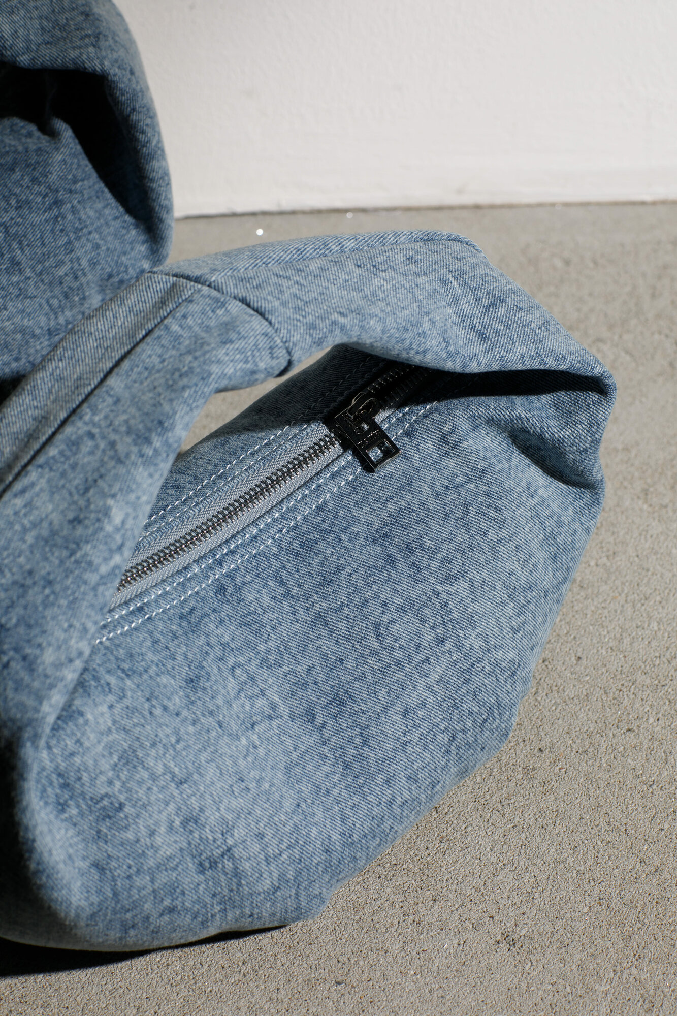 Сумка хобо Рогалик