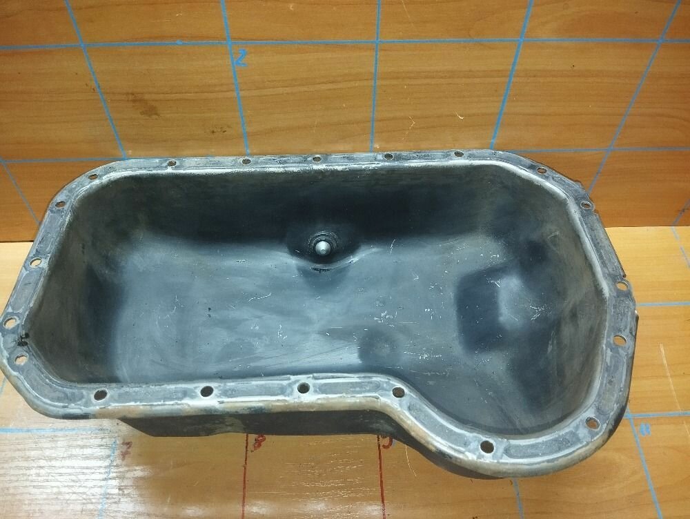 Поддон двигателя Фольксваген Пассат Б3 1,8 Б/У с пробегом