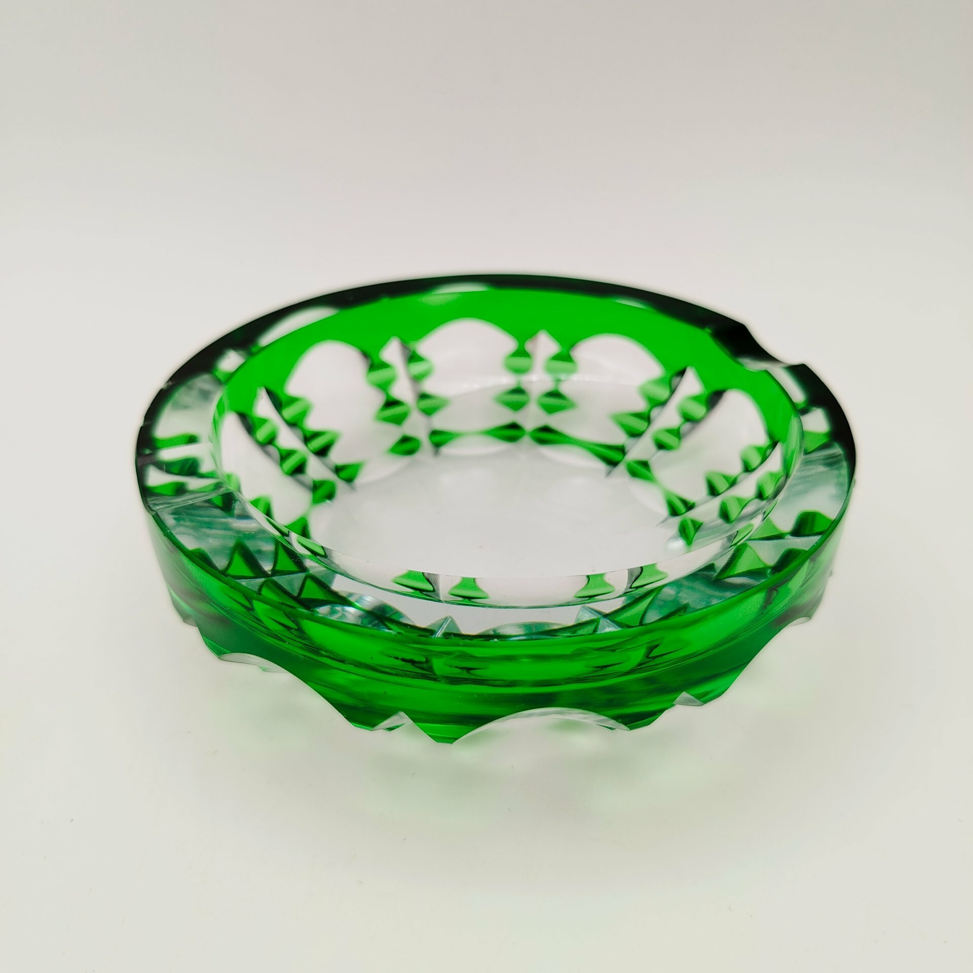 Пепельница с резным декором, хрусталь, нацвет, Германия, 1960-1990 гг.
