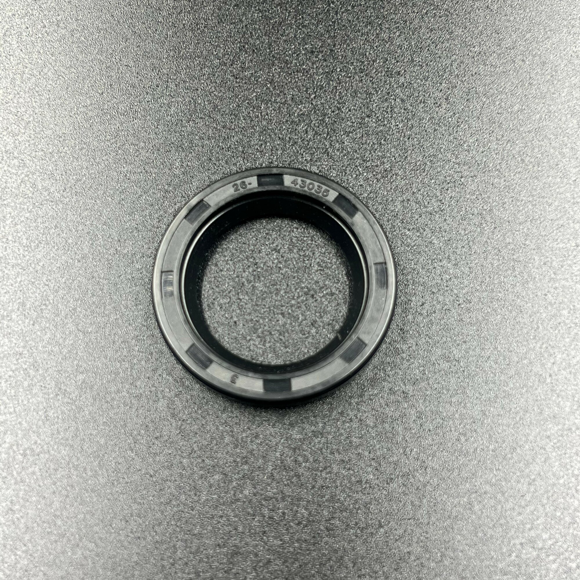 Сальник Mercury (26-43035) (24.8x37.4x5.2) (Производитель Sinera)