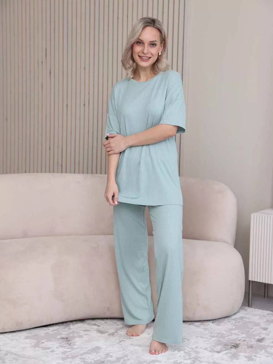 Комплект Любимый бренд. Качественная одежда для женщин.