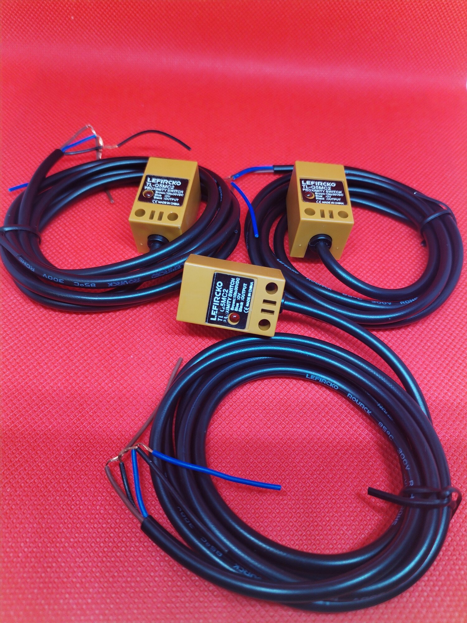 Индуктивный датчик TL-Q5MC2 3шт