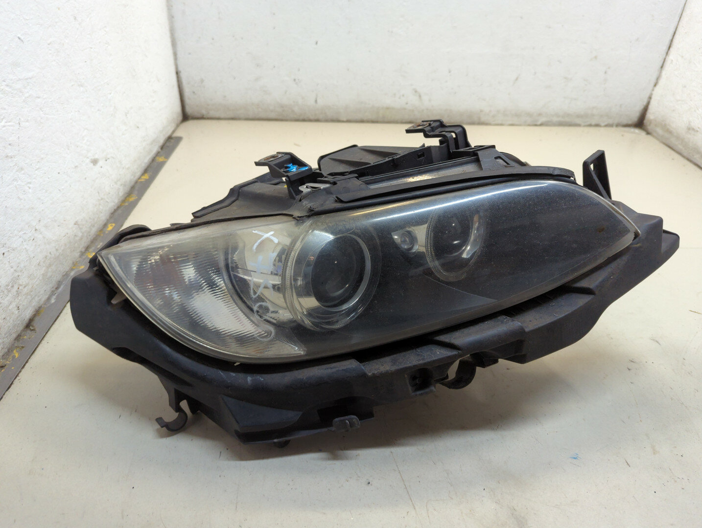 Фара (передняя) правая BMW 3 E90, E91, E92, E93 Б/У