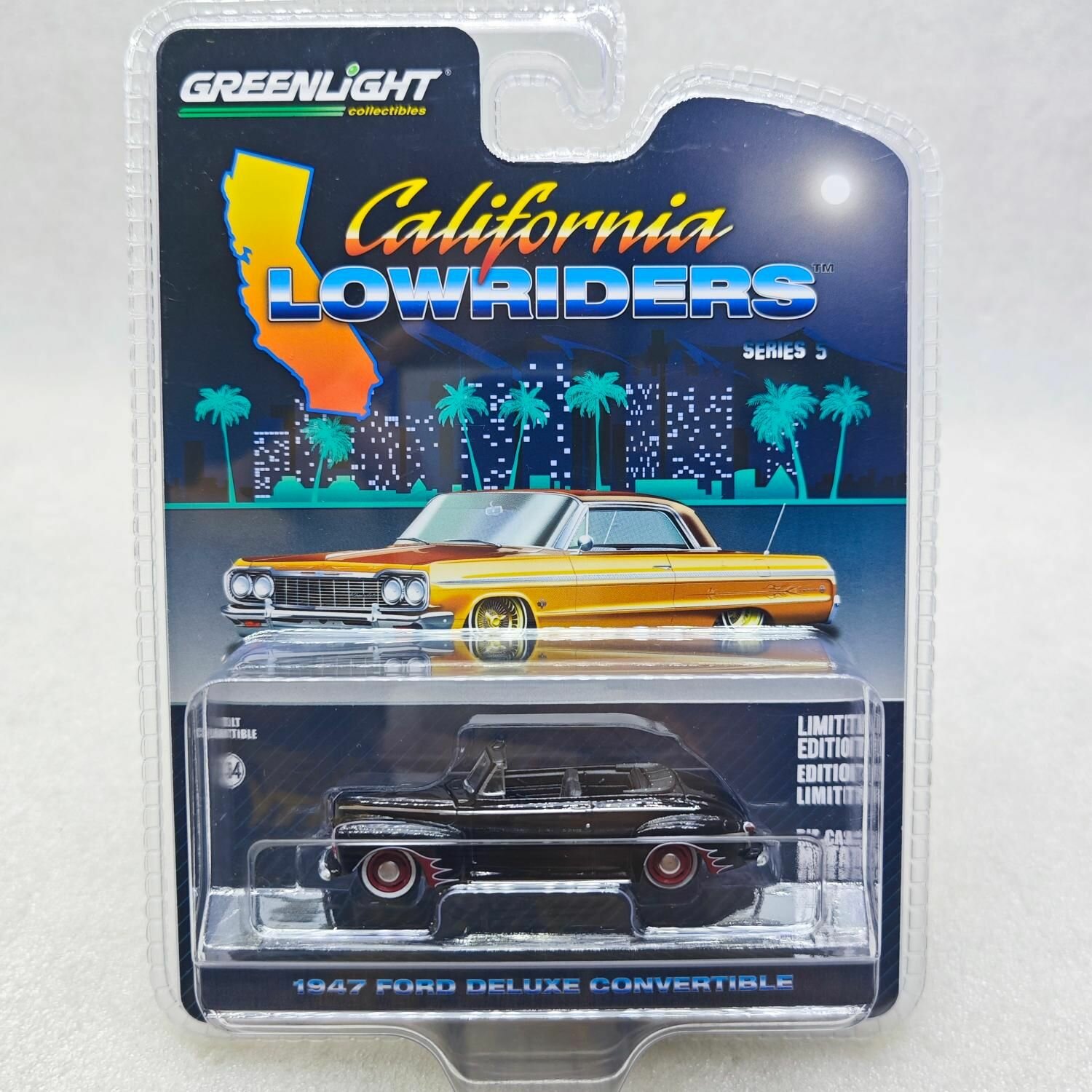 Green Light 1:64 California Lowrider Series 5 - 1947 Ford Deluxe Convertible - черный и красный