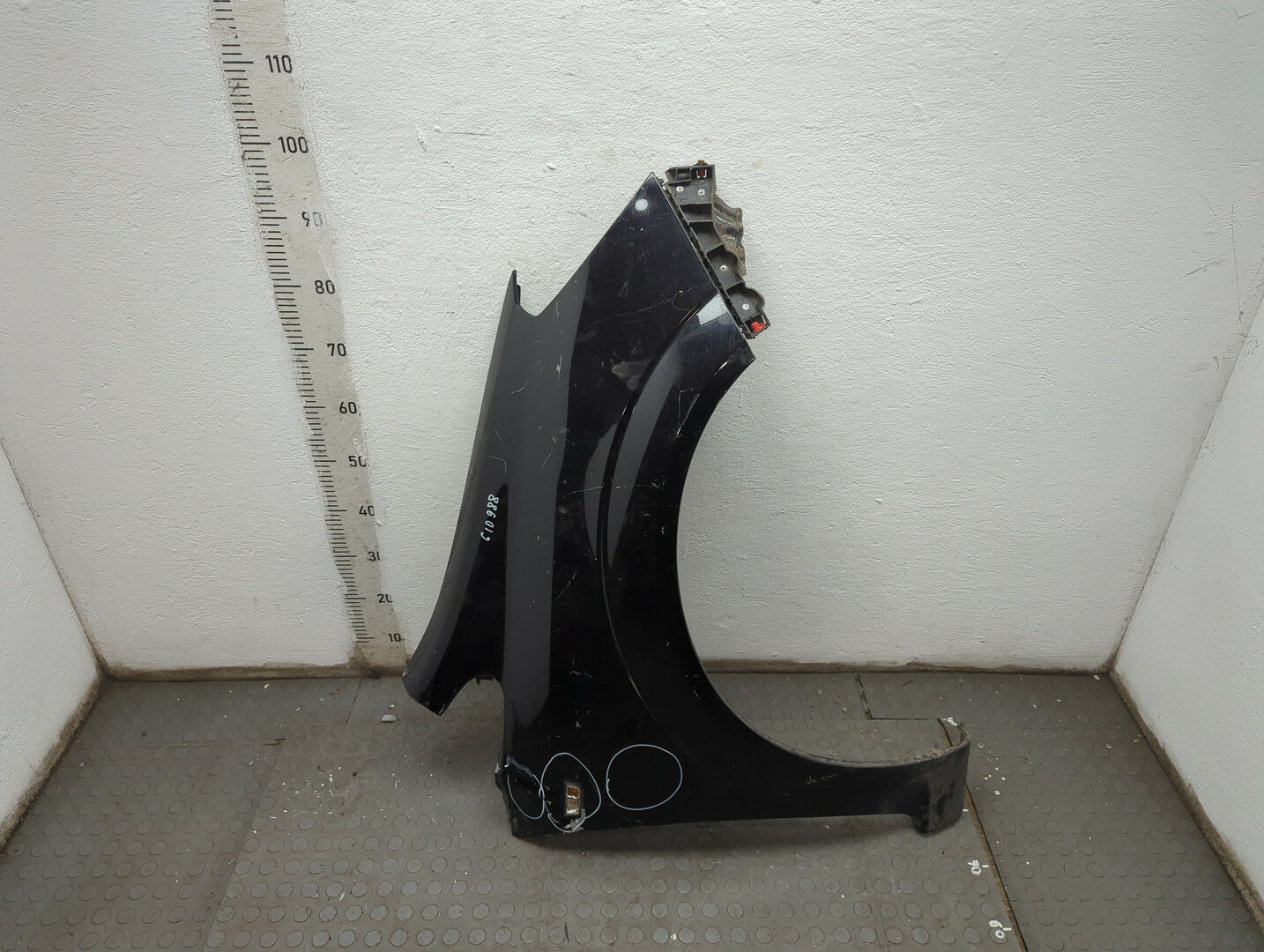 Крыло правое переднее Opel Zafira B Б/У