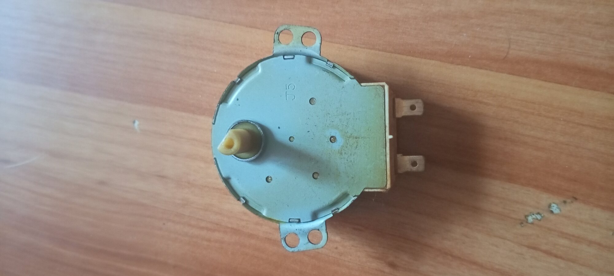 Двигатель поддона для СВЧ 21v. 50/60Hz, 5/6 rpm, 3/2.5w