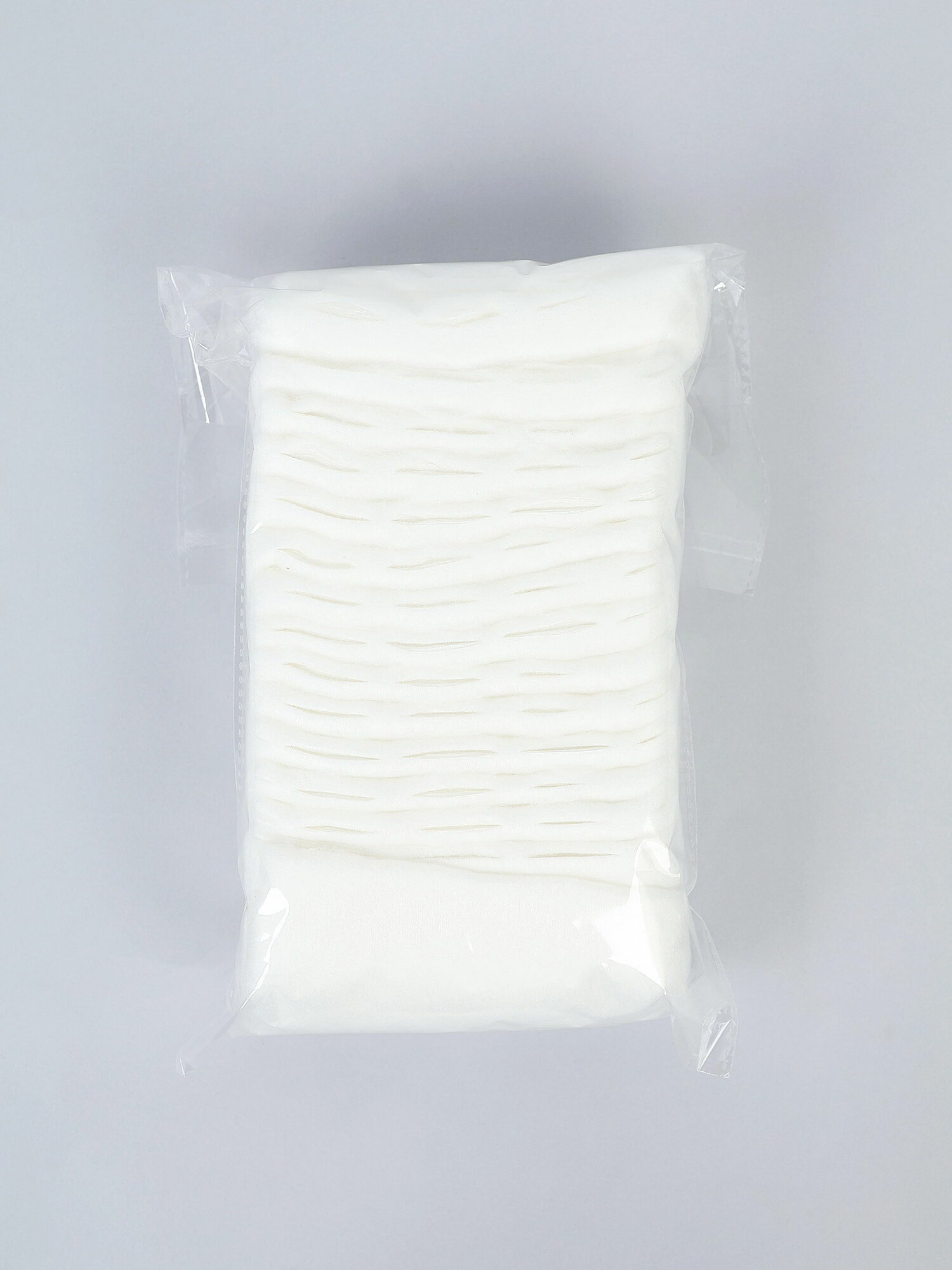 Вата зиг-заг, 100 г, с перфорацией, размер упаковки: 9 x 6 x 17.5 см.