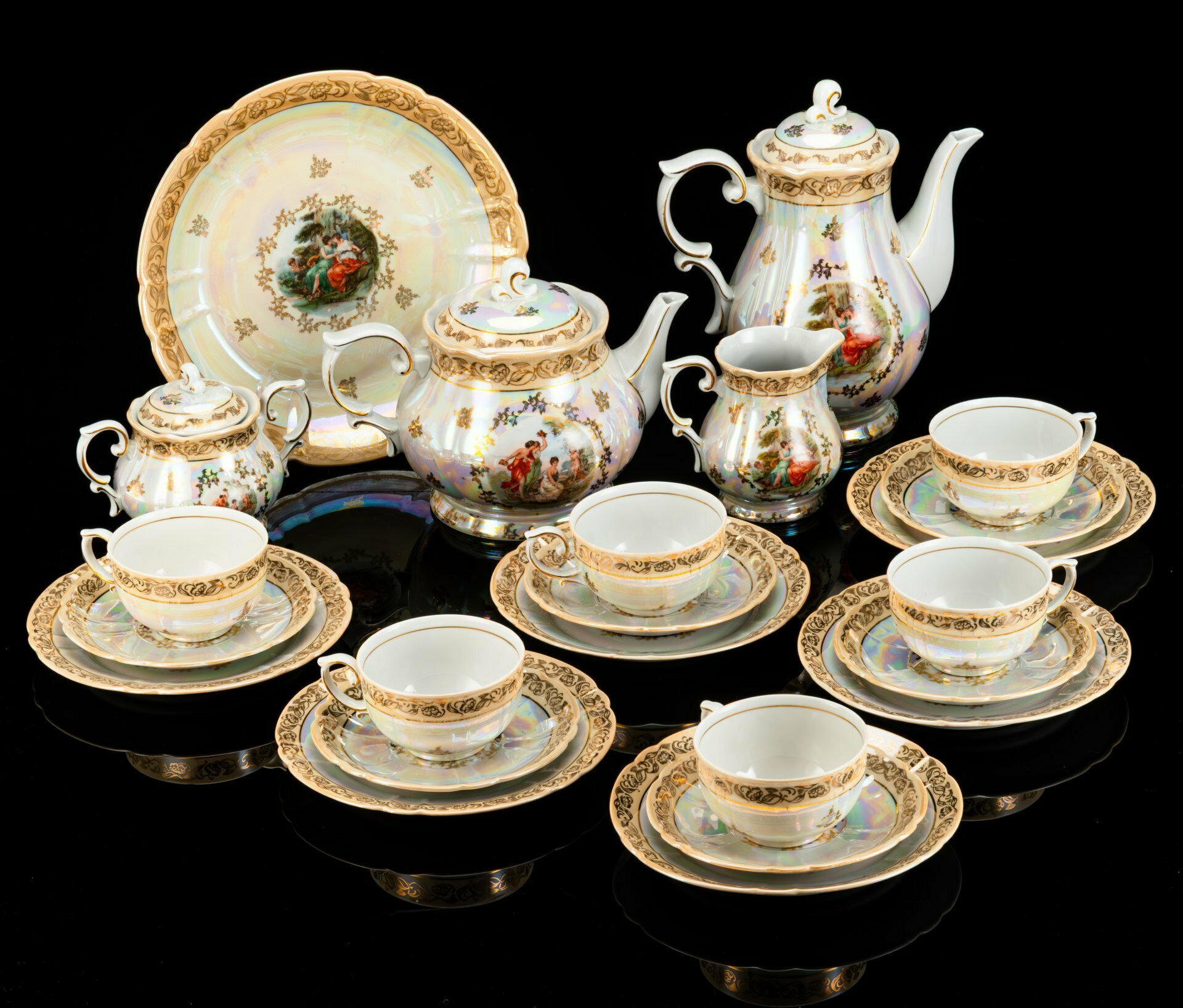 Сервиз чайный "Мадонна" на 6 персон (23 предмета), фарфор, люстр, деколь, золочение