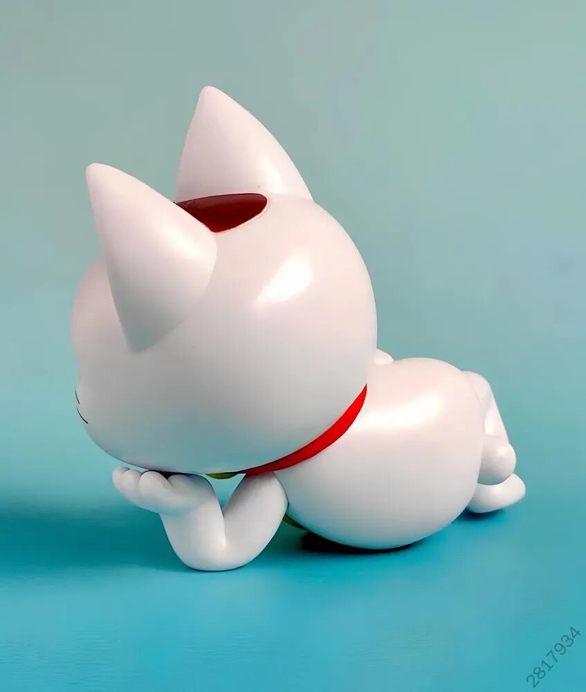 Фигурка Maneki Neko Lucky Cat White Plastic Виниловая Статуэтка Японский Кот Талисман для Дома — фото 1
