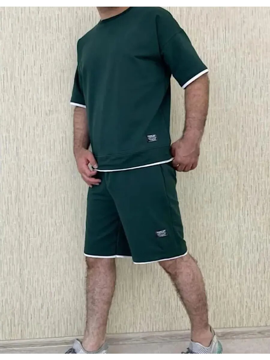 Костюм спортивный
