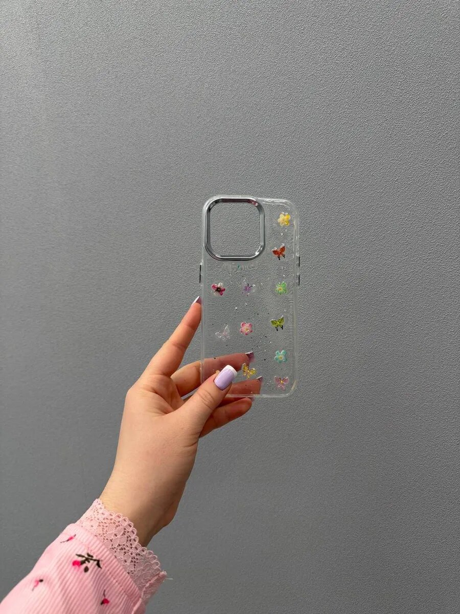 Чехол на Iphone 15 Pro , прозрачный , с добавлением фигурок . — фото 1