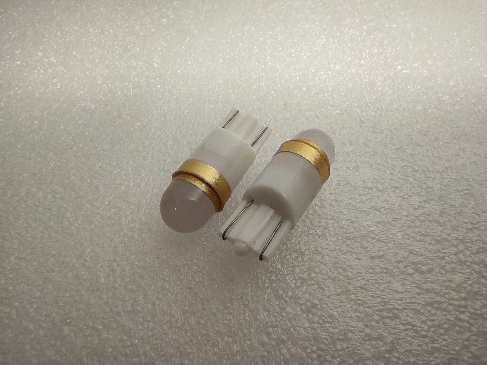 W5W (оранжевый) / Автолампа светодиодная, 12В (за 1 шт.), арт: 8035-К