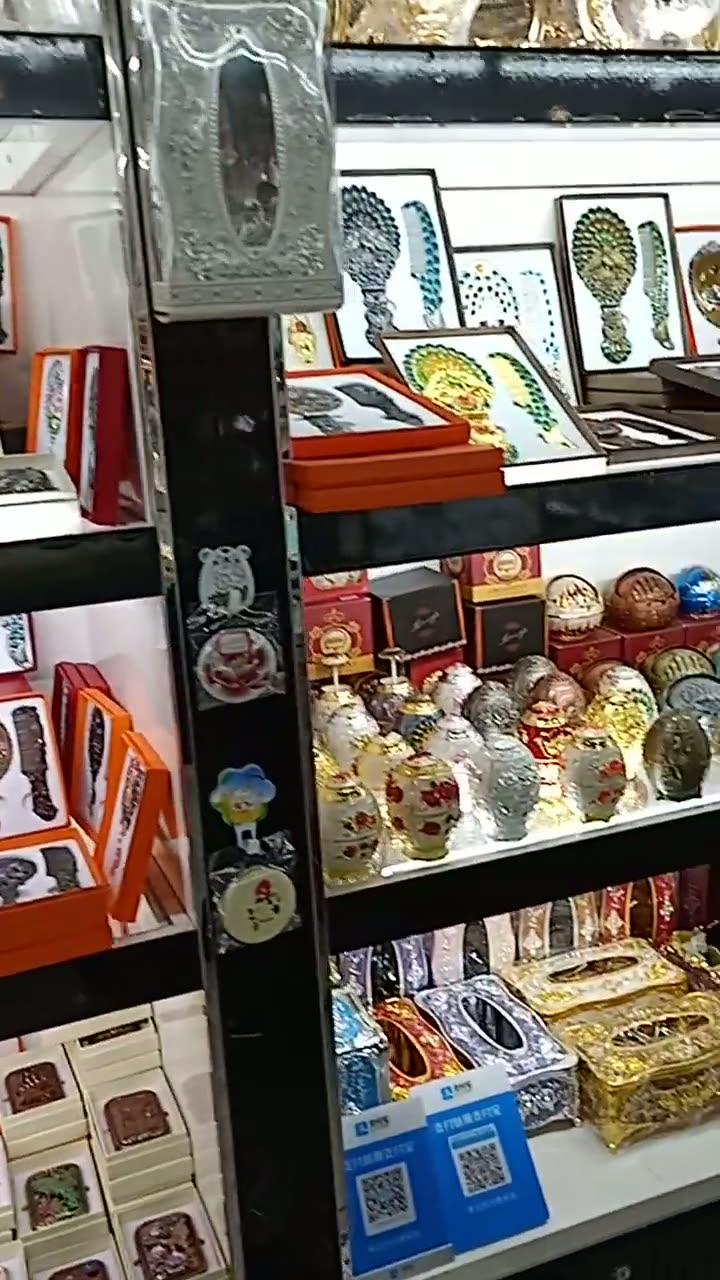 [Мелкий опт] Европейский винтажный складной набор: зеркало и расческа с русской ручкой, портативное зеркало для макияжа