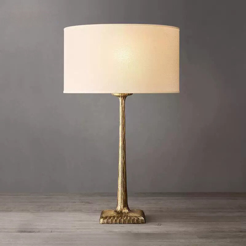 RH American Light Luxury Forged Bedroom Wall Light, Мягкое декоративное дизайнерское стилевое, Вилла отель пентхаус гостиная настольная лампа люстра