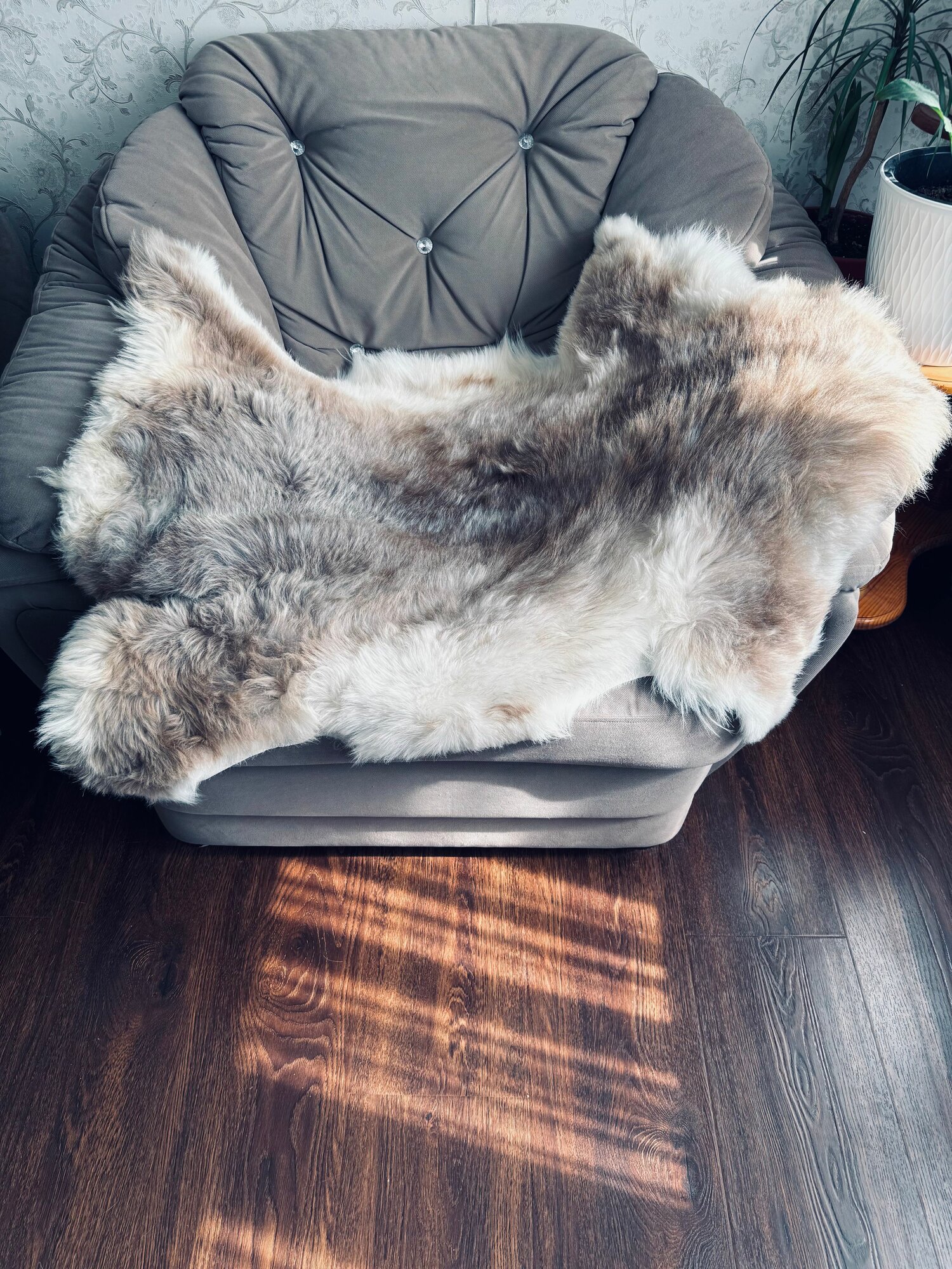 Ковер-накидка из натуральной овечьей шкуры (мех, овчина) для дома и авто