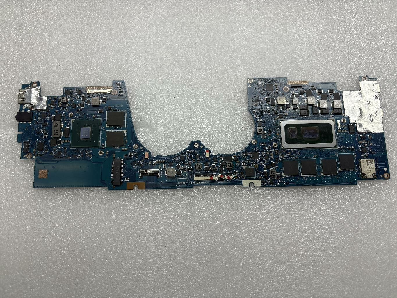 Материнская плата ASUS UX392FN i7-8565U (039705)