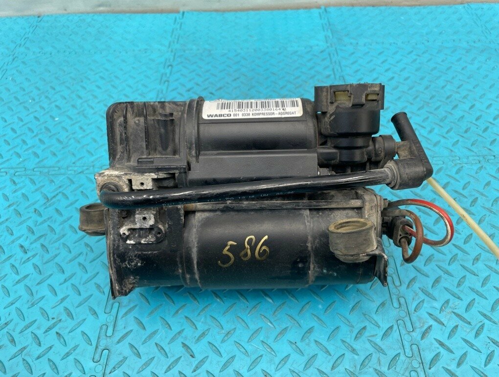 Компрессор пневмоподвески Mercedes-Benz S-Class 2004 W220 112.922 2.8 OEM A2113200304
